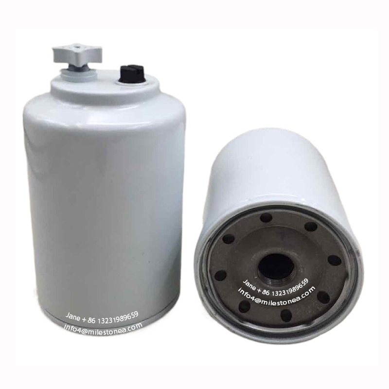 China Truck excavator parts fuel water filters FS19820 for Fleetguard ...